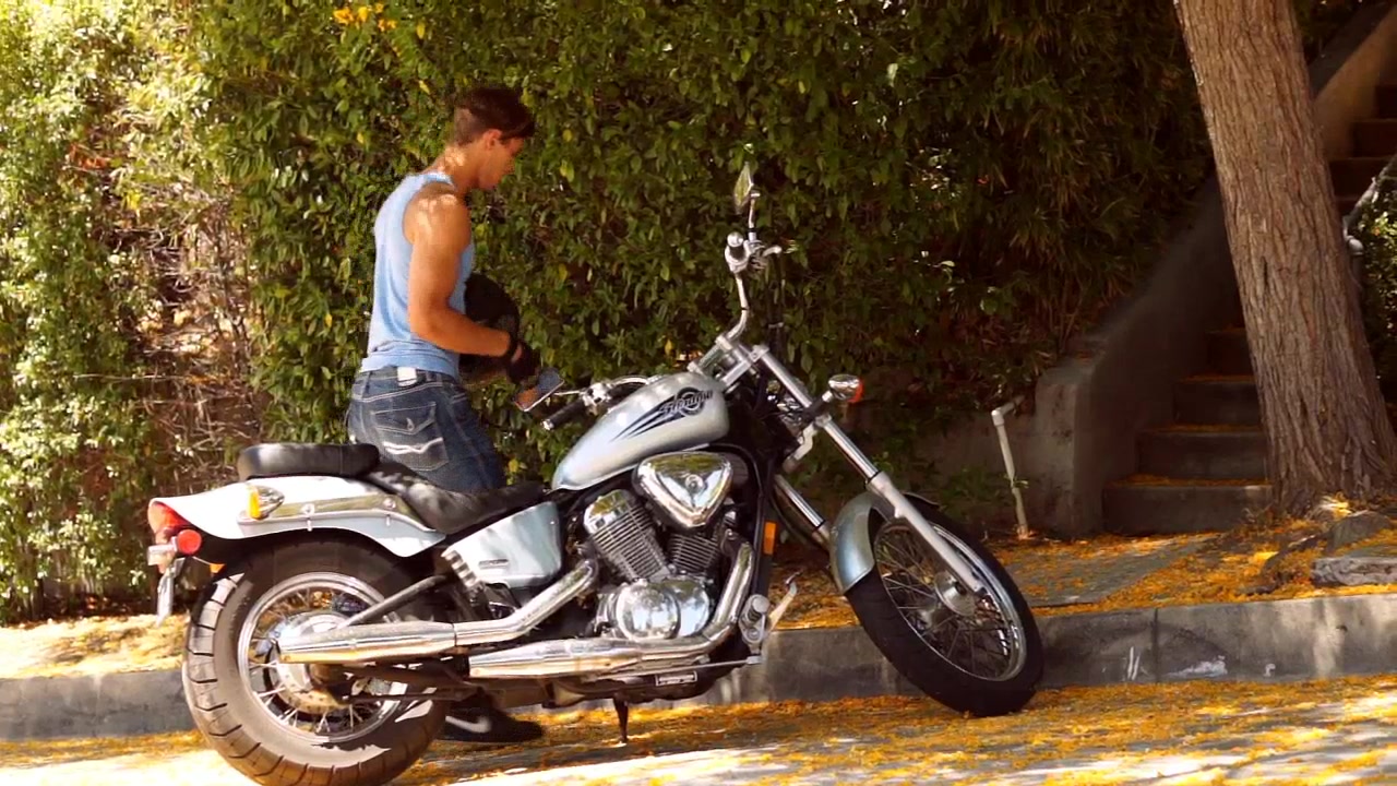 Liam Hensen - GayHardFuck.com